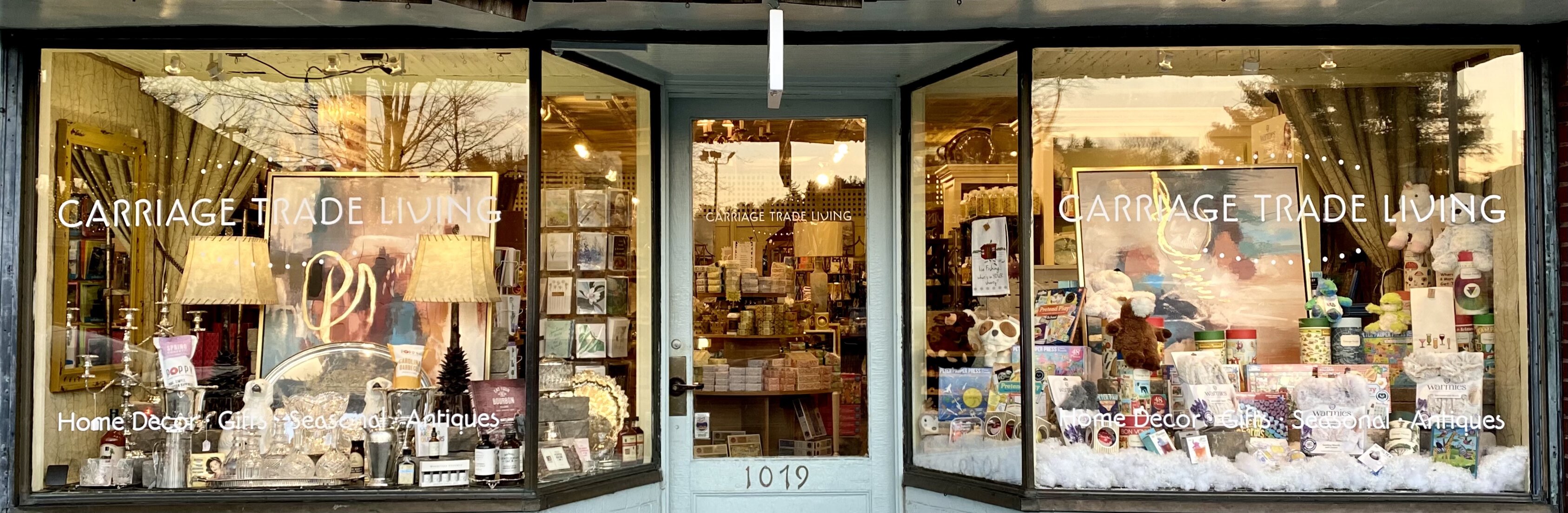 Carriage Trade Living